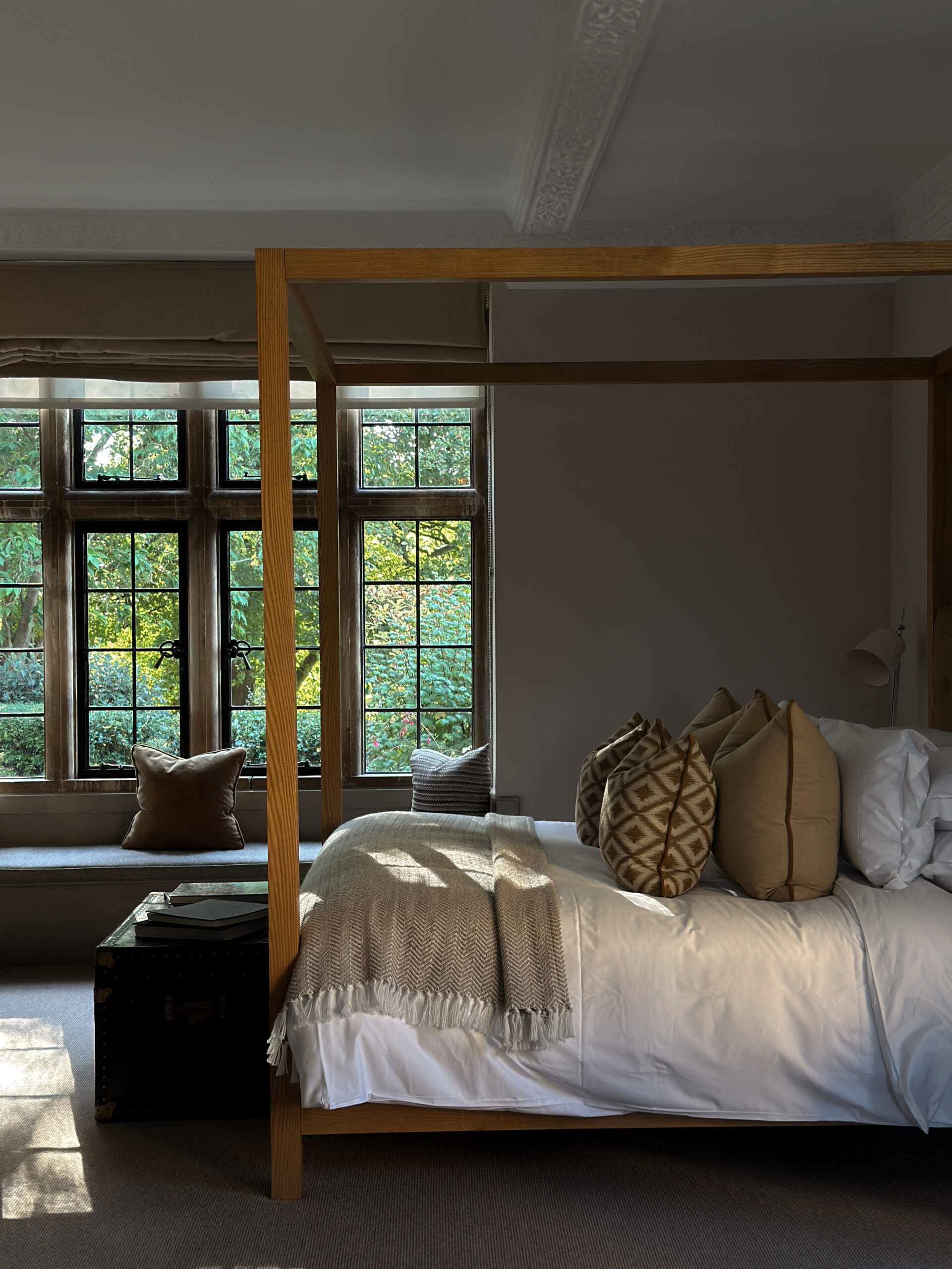 Inside the Cotswolds' most fabulous manor house - Swoon by SLH