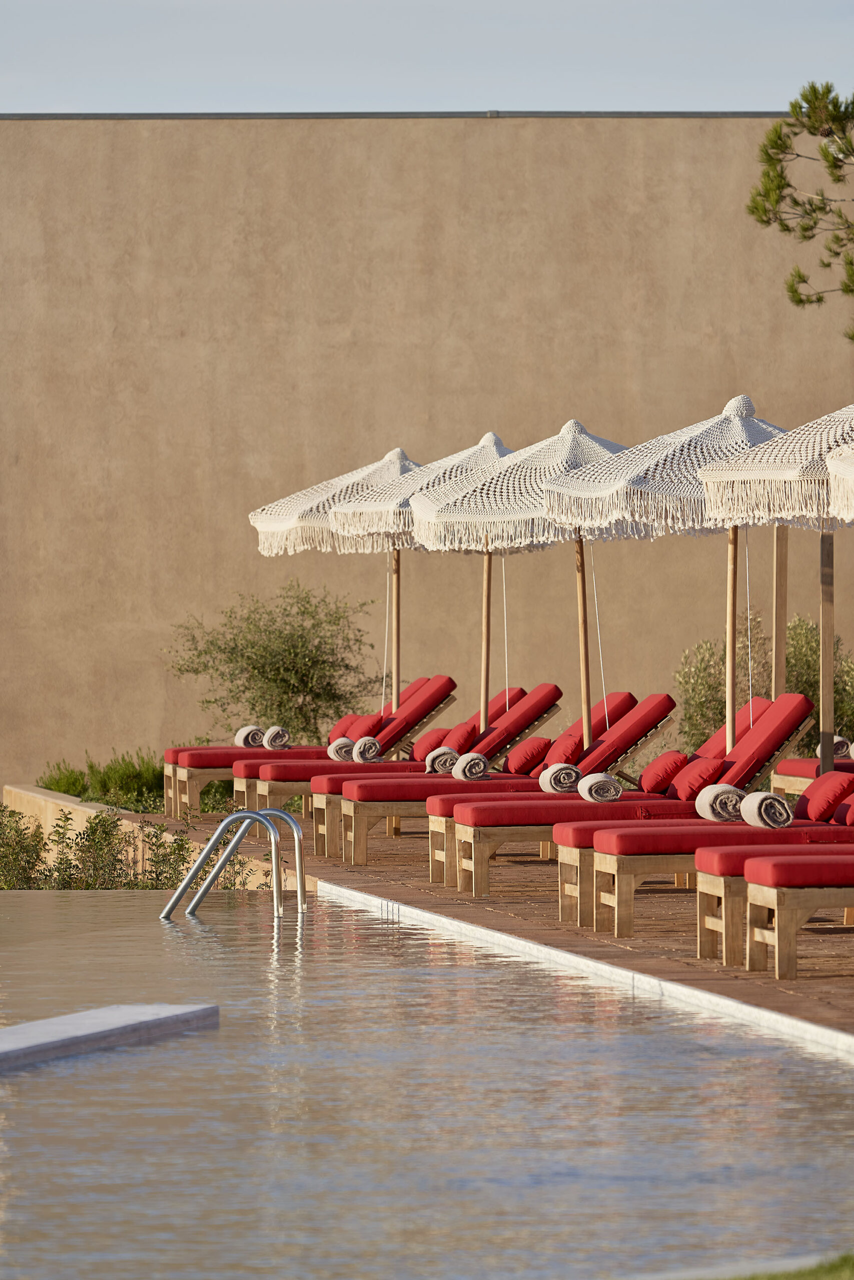 12 of the world’s most photogenic hotel pools - Swoon by SLH