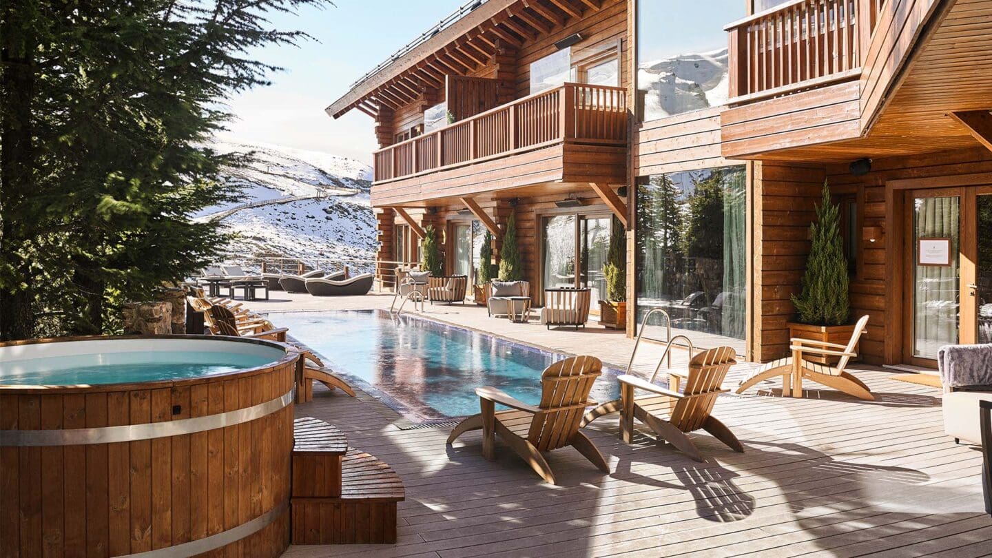 5 sensational ski hotels with hot tubs - Swoon by SLH